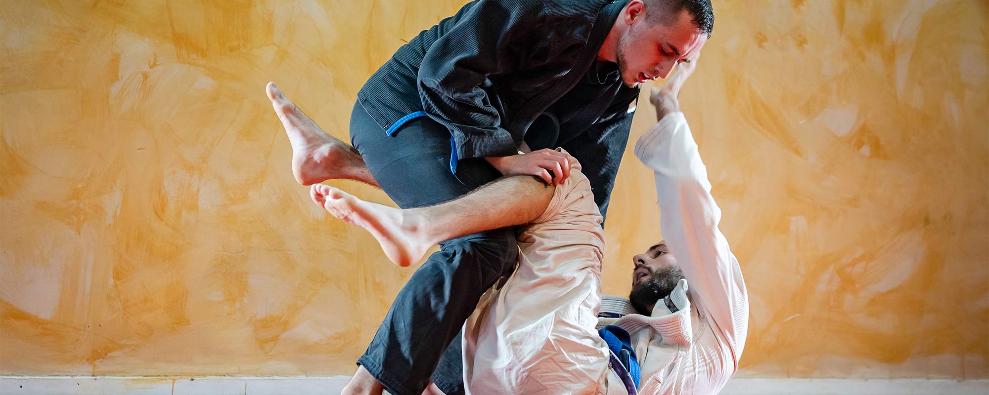 What Type of Sweeps Can You Make From BJJ X-Guard?