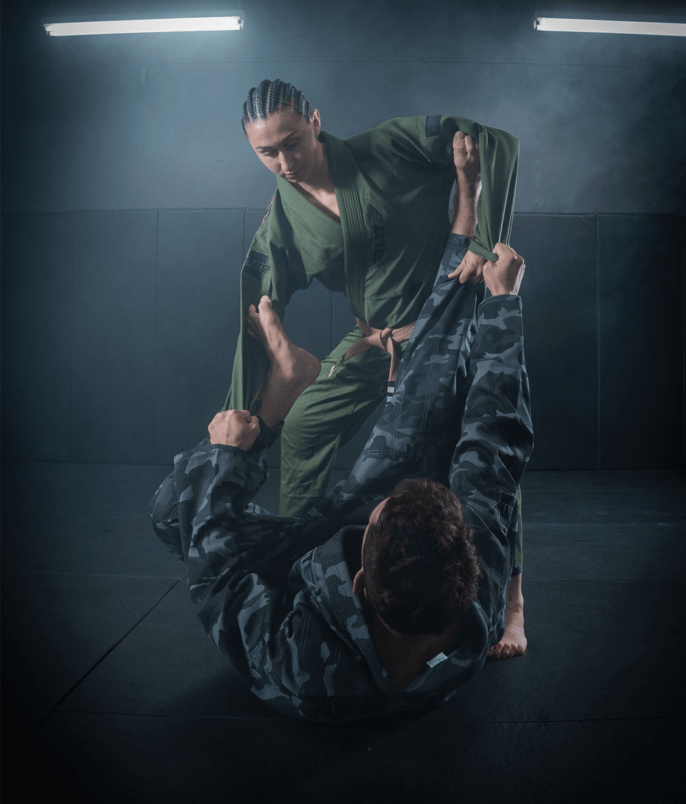 Elite Core Green Adults BJJ Gi, Preshrunk Jiu Jitsu Gi with Free Belt ...